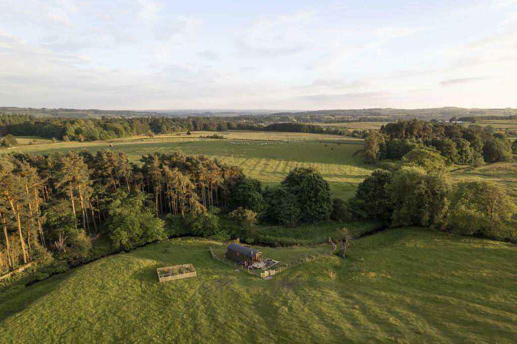 Swinburne | Shepherd's hut in Northumberland | Canopy & Stars