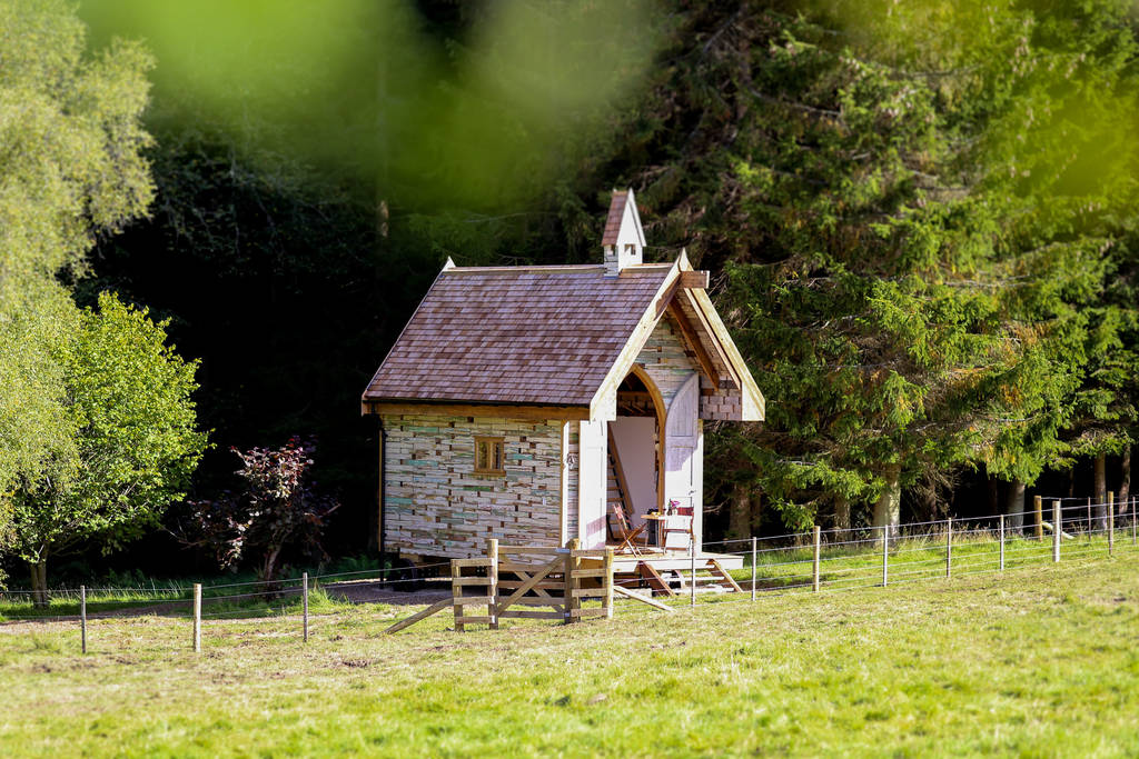 Holly at Hesleyside | Tabernacle in Northumberland | Canopy & Stars