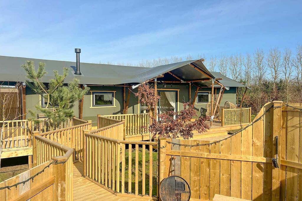 Kestrel | Cabin in Nottinghamshire | Canopy & Stars