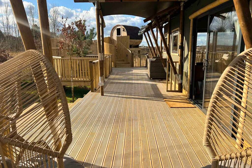 Kestrel | Cabin in Nottinghamshire | Canopy & Stars