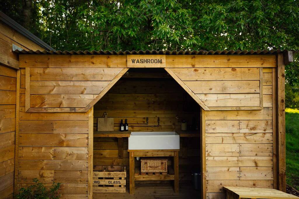 The Cabin at Leys Farm | Cabin in Oxfordshire | Canopy & Stars
