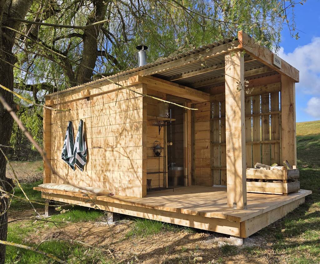 The Cabin at Leys Farm | Cabin in Oxfordshire | Canopy & Stars