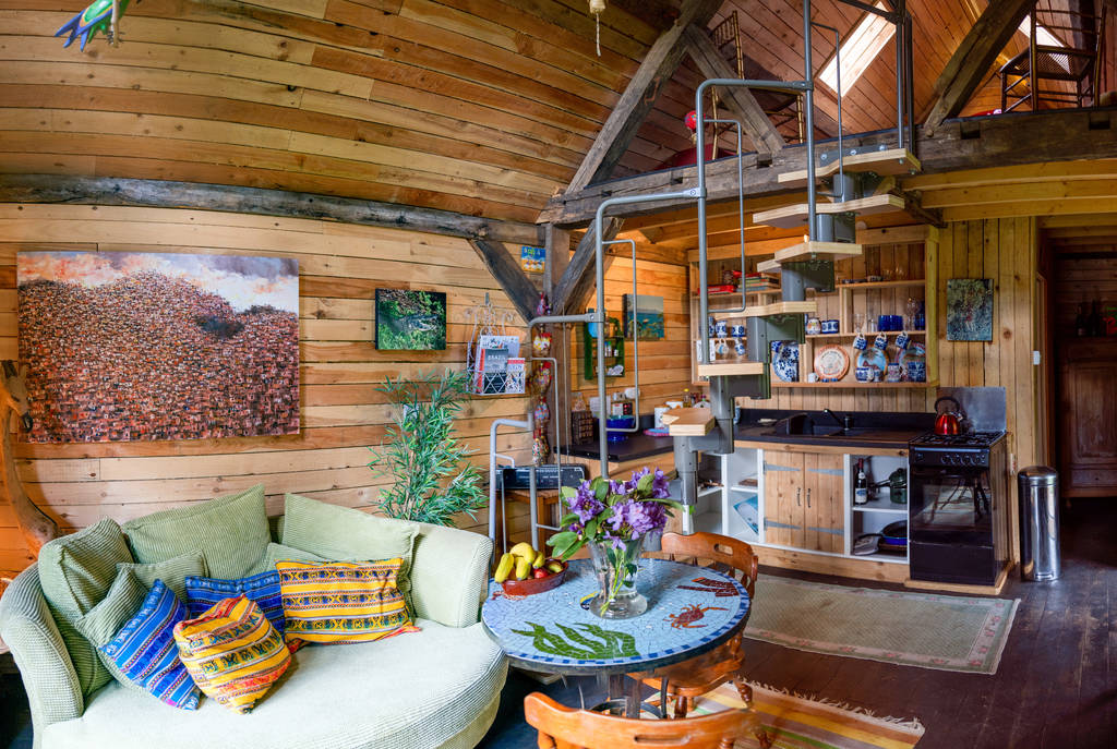 Paraty's Bothy | Bothy in Shropshire | Canopy & Stars