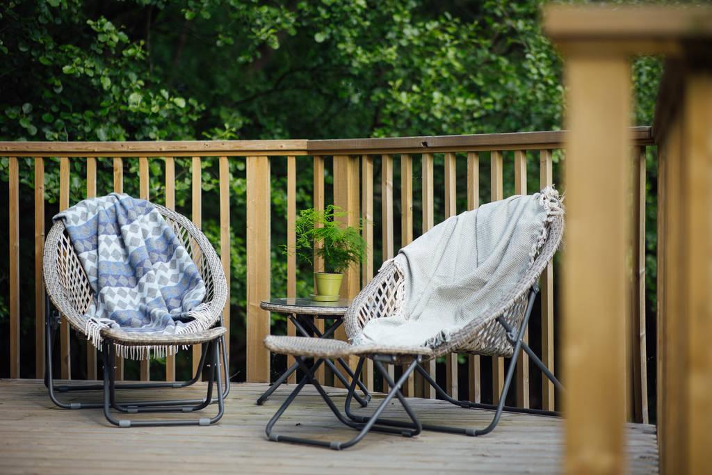The Owl House | Treehouse in Shropshire | Canopy & Stars