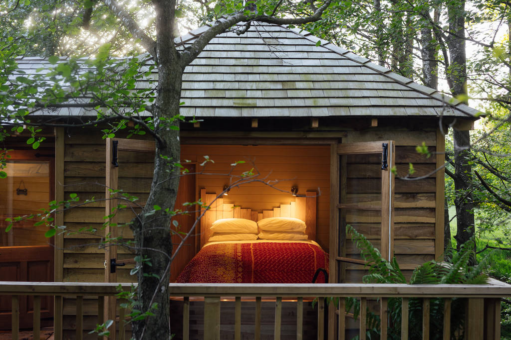 The Owl House | Treehouse in Shropshire | Canopy & Stars