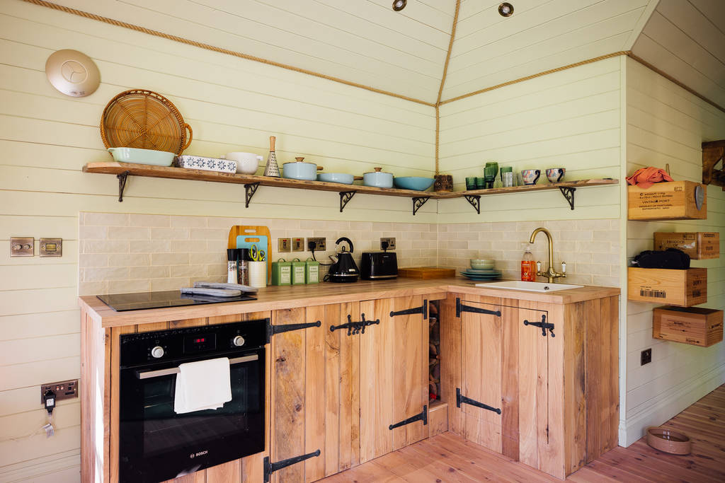 The Owl House | Treehouse in Shropshire | Canopy & Stars