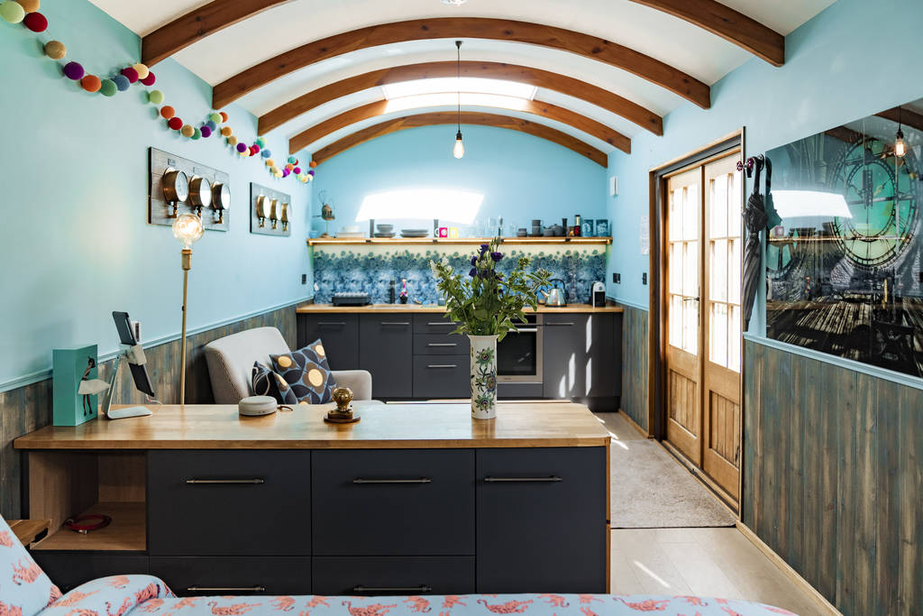 Aether's Tilt | Cabin in Shropshire | Canopy & Stars