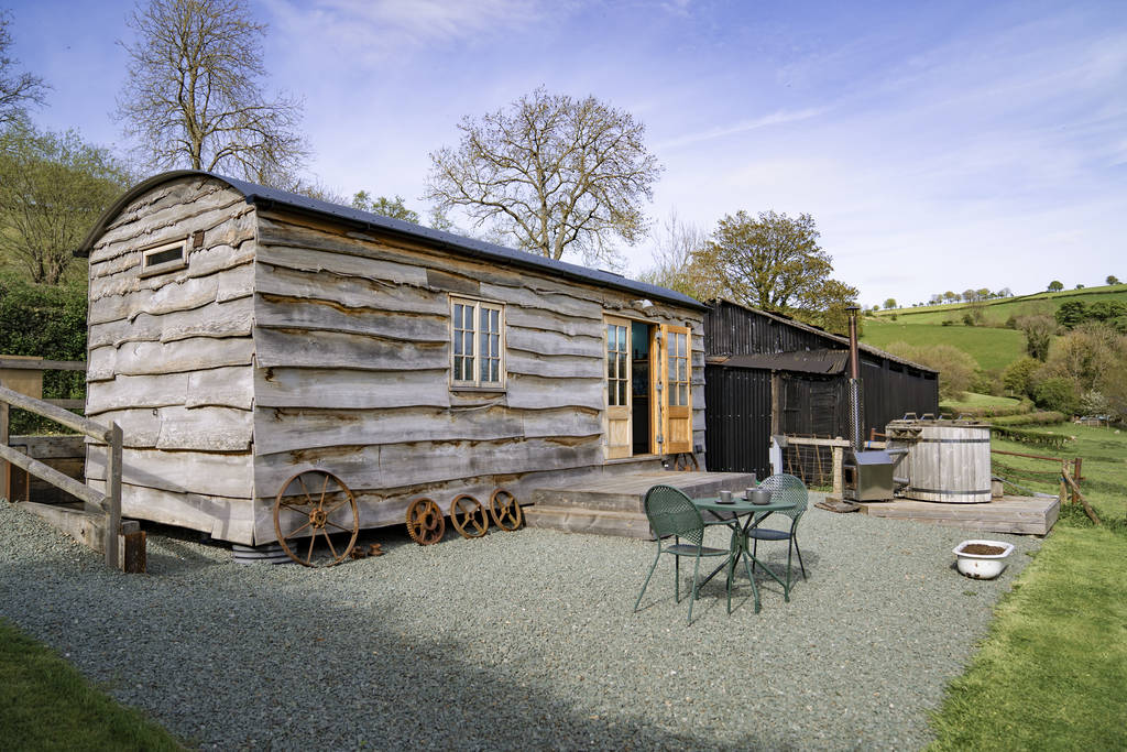 Aether's Tilt | Cabin in Shropshire | Canopy & Stars