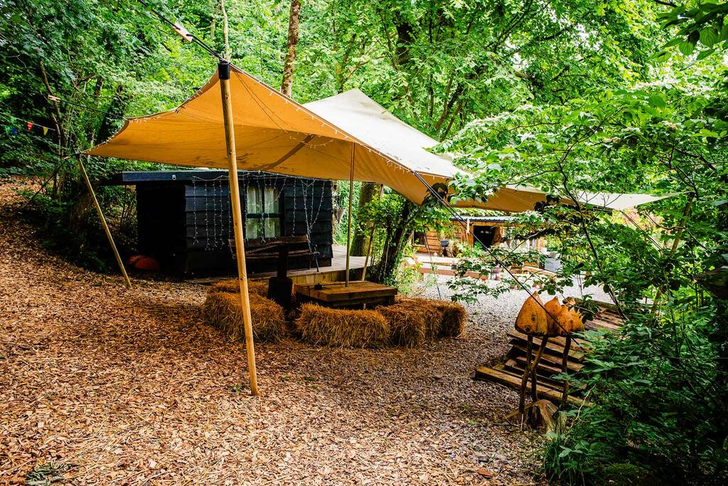 Venner Heights | Treehouse in Somerset | Canopy & Stars