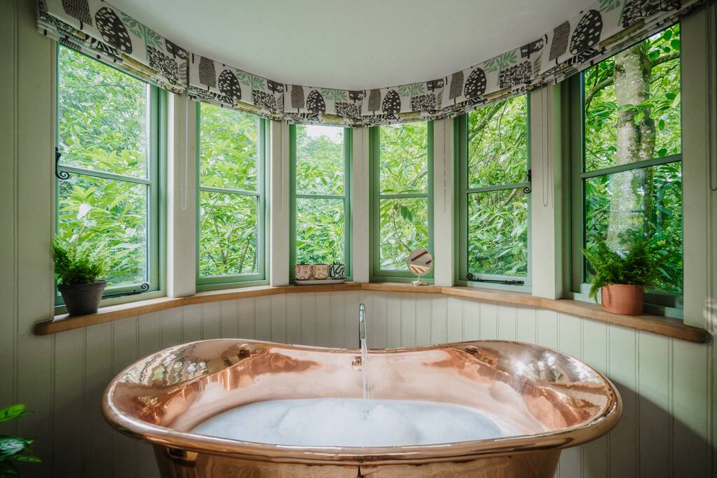 Harptree Tree House | Treehouse in Bath & N.E. Somerset | Canopy & Stars