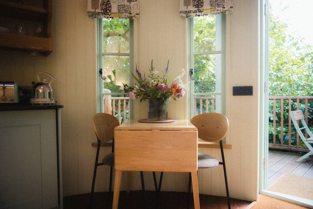 Harptree Tree House | Treehouse in Bath & N.E. Somerset | Canopy & Stars