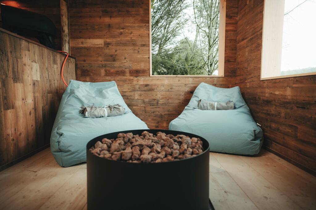 Dabinett Treehouse | Treehouse in Somerset | Canopy & Stars