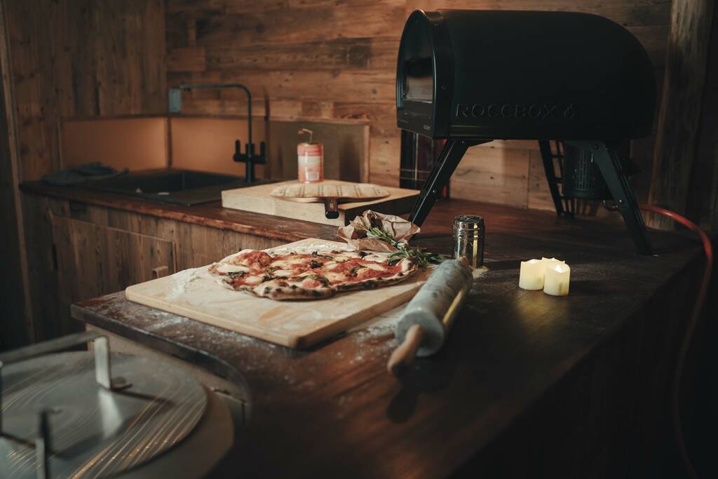 Dabinett Treehouse | Treehouse in Somerset | Canopy & Stars