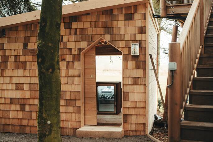 Dabinett Treehouse | Treehouse in Somerset | Canopy & Stars