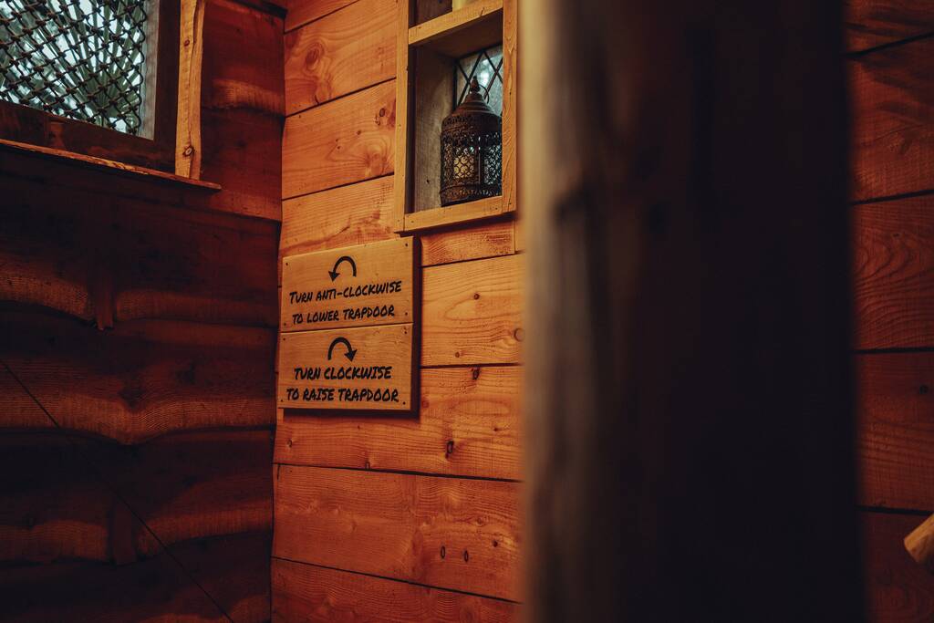 Pomeroy Treehouse | Treehouse in Somerset | Canopy & Stars