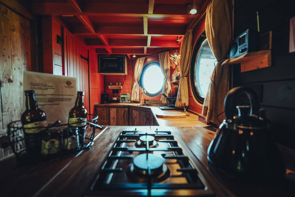 Pomeroy Treehouse | Treehouse in Somerset | Canopy & Stars