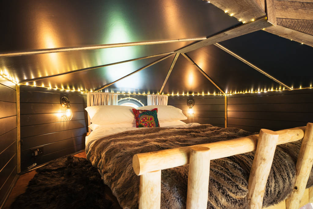 Pomeroy Treehouse | Treehouse in Somerset | Canopy & Stars