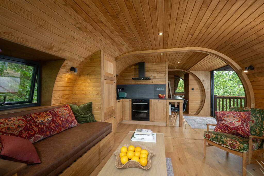 Tilbury Treehouse | Treehouse in Somerset | Canopy & Stars