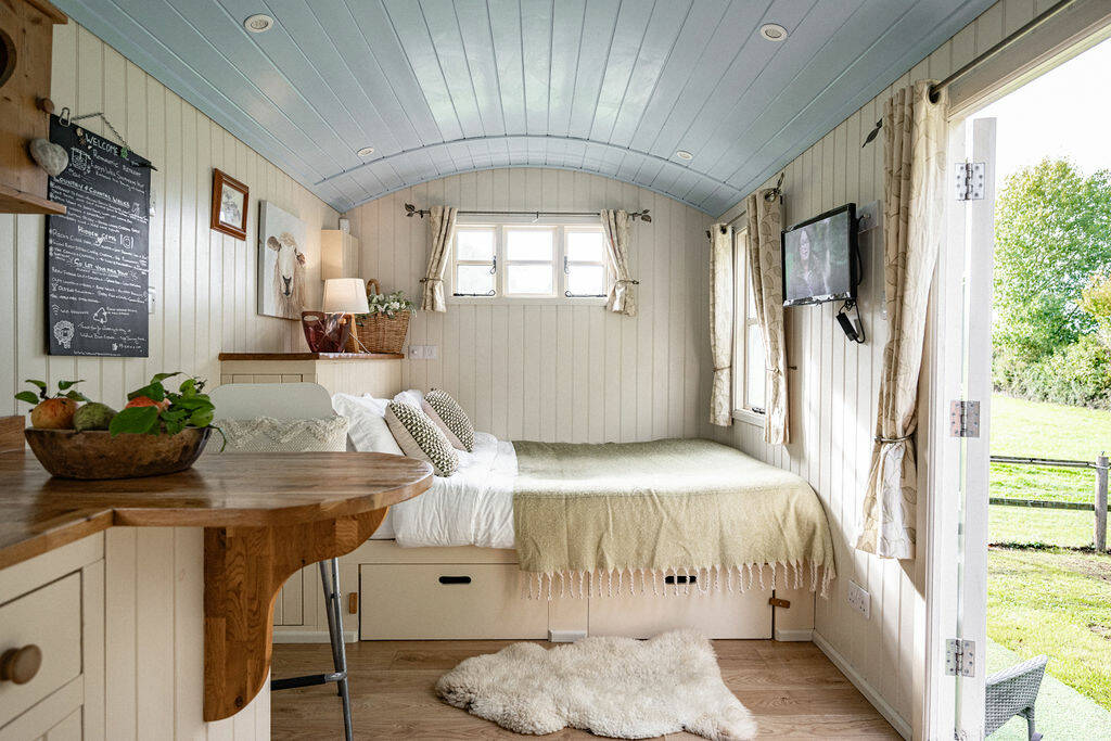 Lady's Well | Shepherd's hut in Somerset | Canopy & Stars