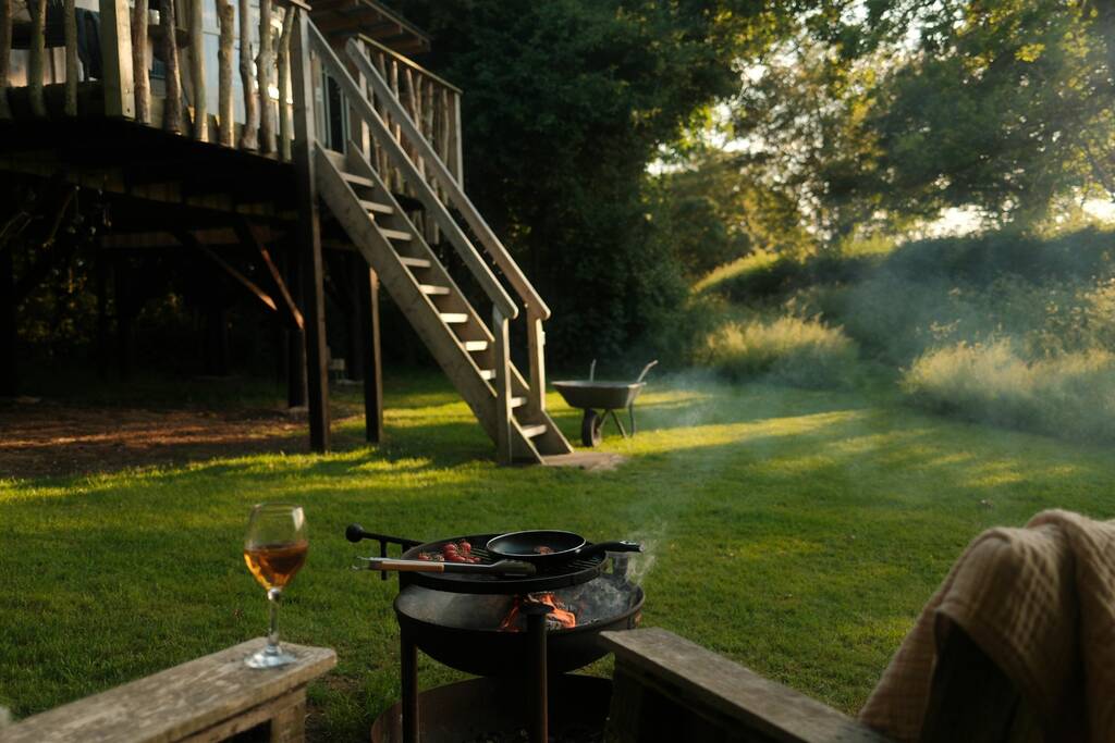 The Shellter | Treehouse in Suffolk | Canopy & Stars