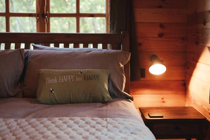 Daisy Chain Cabin | Cabin in Sussex | Canopy & Stars