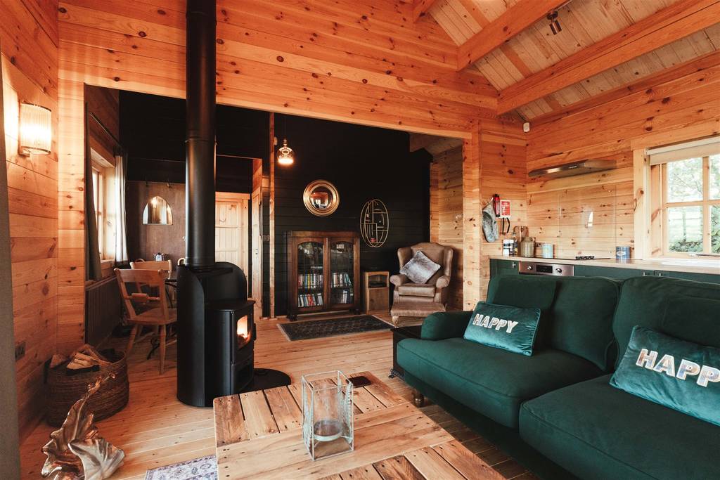 Daisy Chain Cabin | Cabin in Sussex | Canopy & Stars