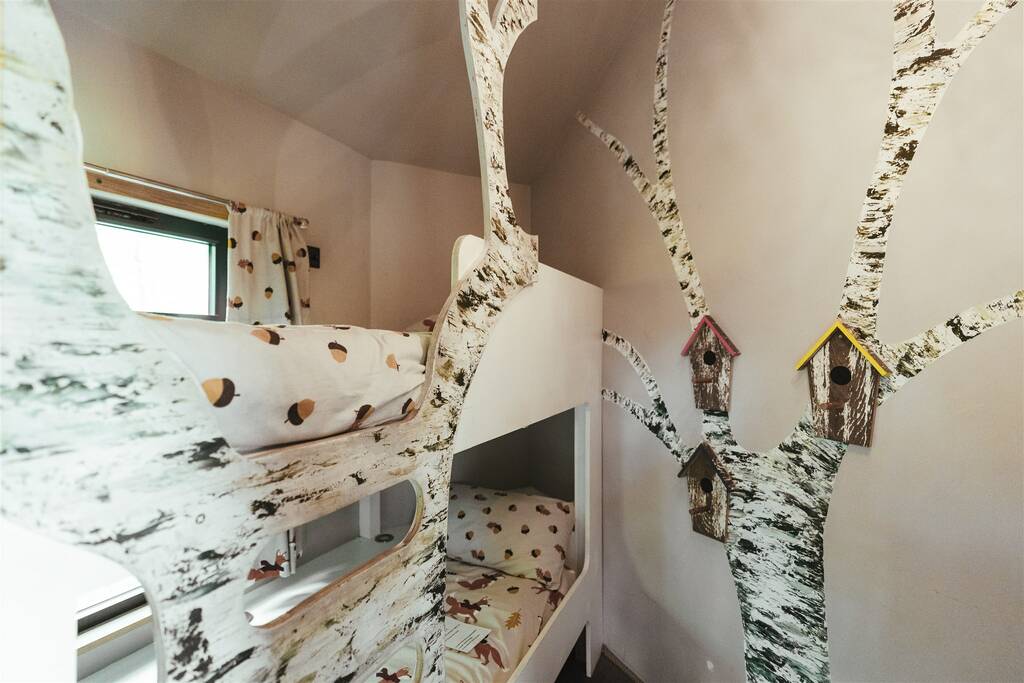 The Oakey Koakey Treehouse | Treehouse in East Sussex | Canopy & Stars