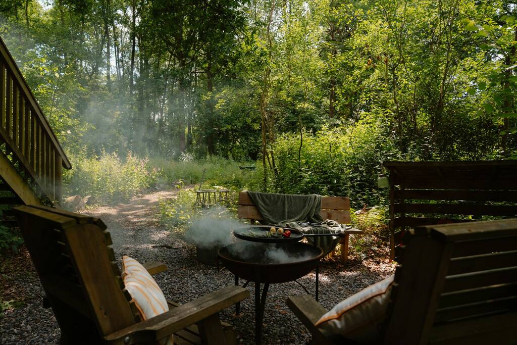 Tinkers Treehouse | Treehouse in Sussex | Canopy & Stars