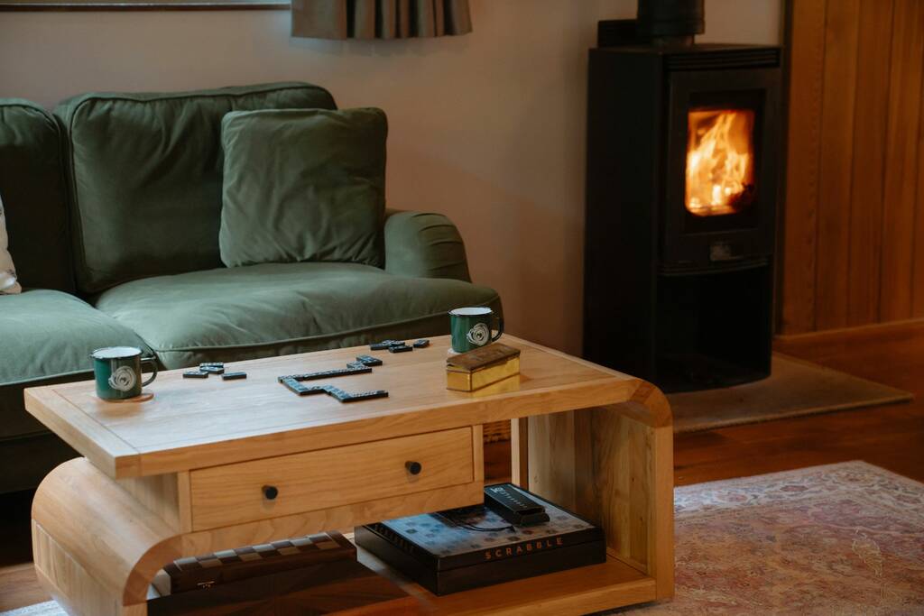 Tinkers Treehouse | Treehouse in Sussex | Canopy & Stars