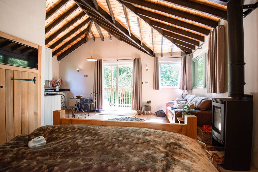 Tinkers Treehouse | Treehouse in East Sussex | Canopy & Stars