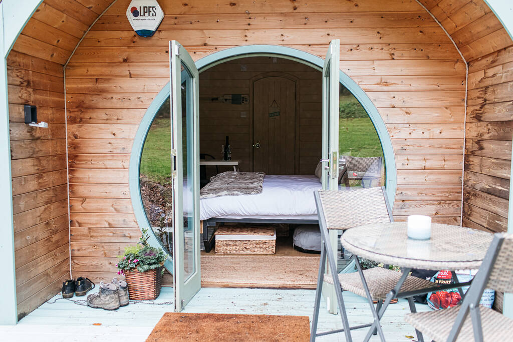 Willow the Wisp Cabin | Cabin in Sussex | Canopy & Stars