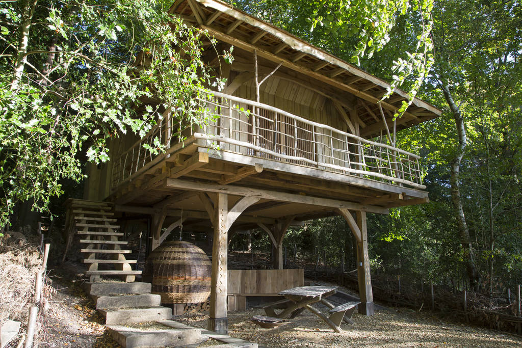 Yaffle at Wilderness Wood | Treehouse in Sussex | Canopy & Stars