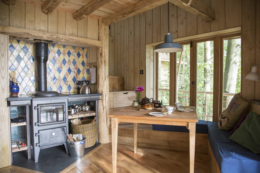 Yaffle at Wilderness Wood | Treehouse in Sussex | Canopy & Stars