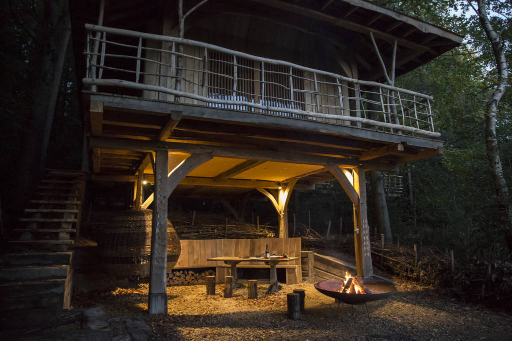Yaffle at Wilderness Wood | Treehouse in Sussex | Canopy & Stars