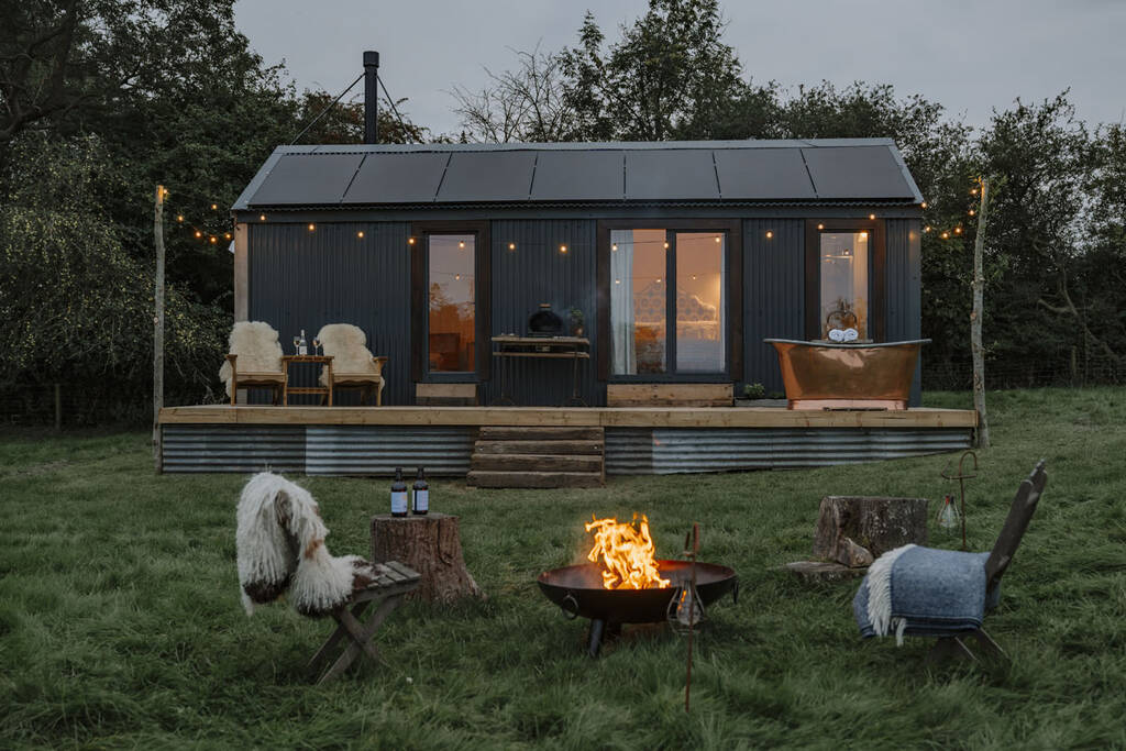 Little Doe Bank Cabin | Cabin in Warwickshire | Canopy & Stars