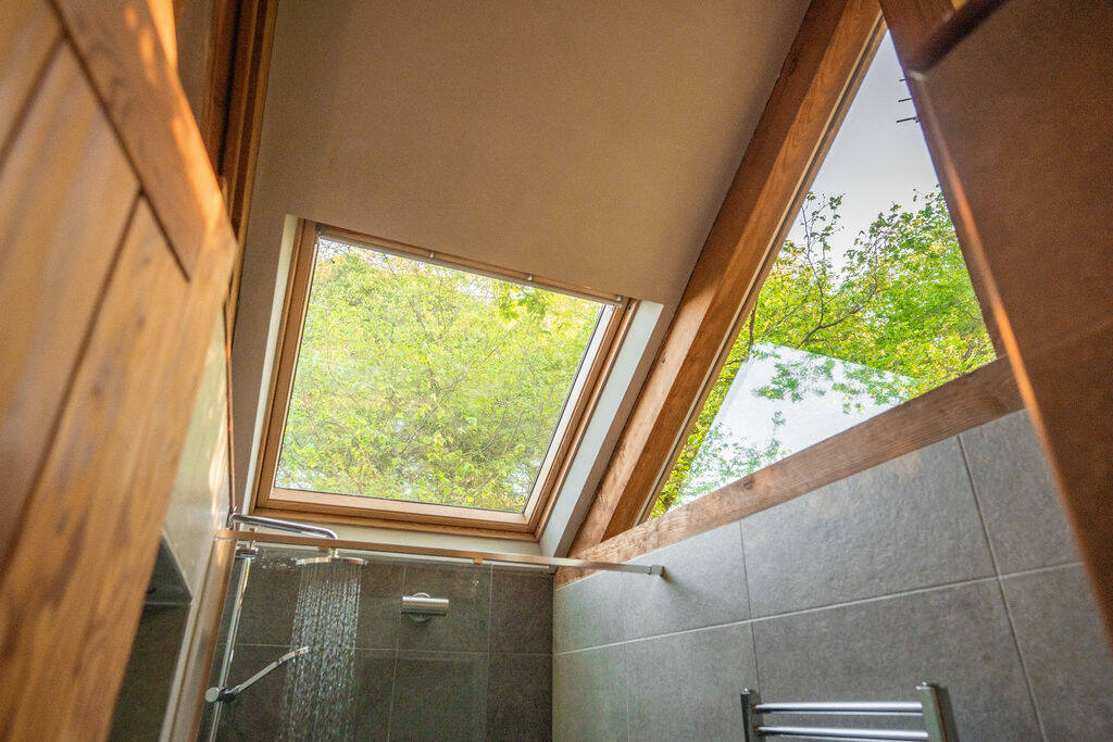 Oakdown Treehouse | Treehouse in Wiltshire | Canopy & Stars