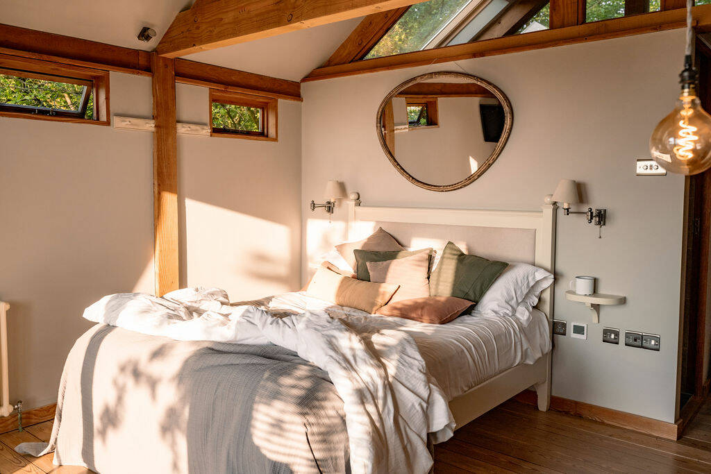 Oakdown Treehouse | Treehouse in Wiltshire | Canopy & Stars