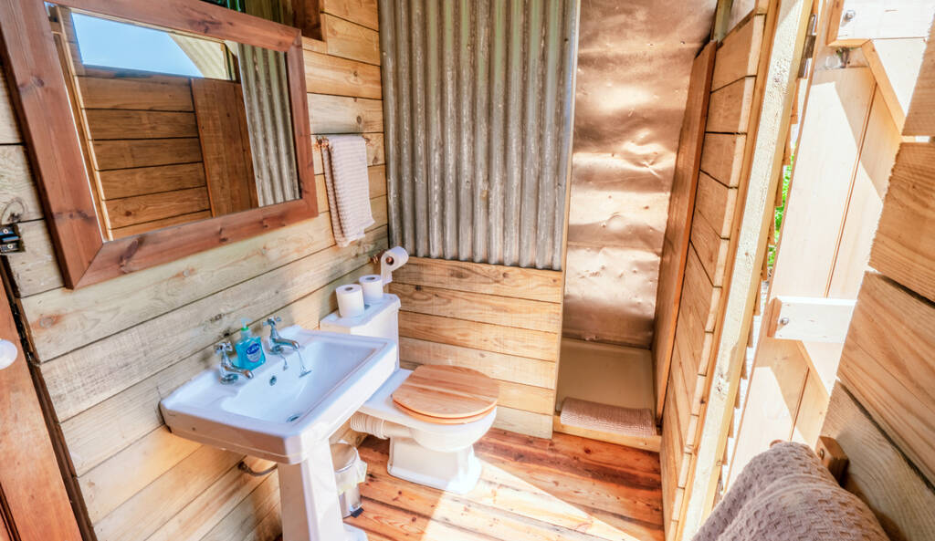 Druid's Barrel | Cabin in Wiltshire | Canopy & Stars