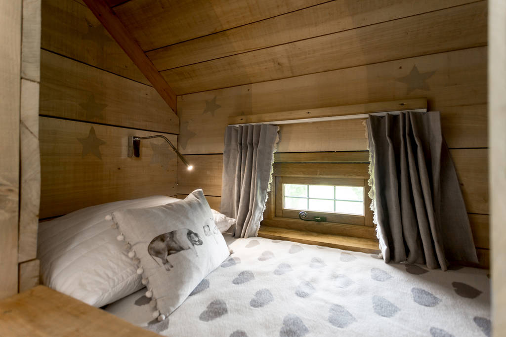 Orchard Treehouse | Treehouse in Worcestershire | Canopy & Stars