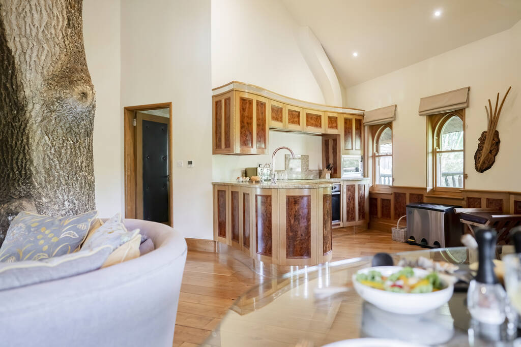 Vivianna at Treeopia | Treehouse in Worcestershire | Canopy & Stars