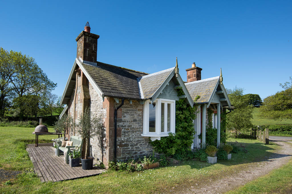 High Lodge | Bothy in Dumfries & Galloway | Canopy & Stars