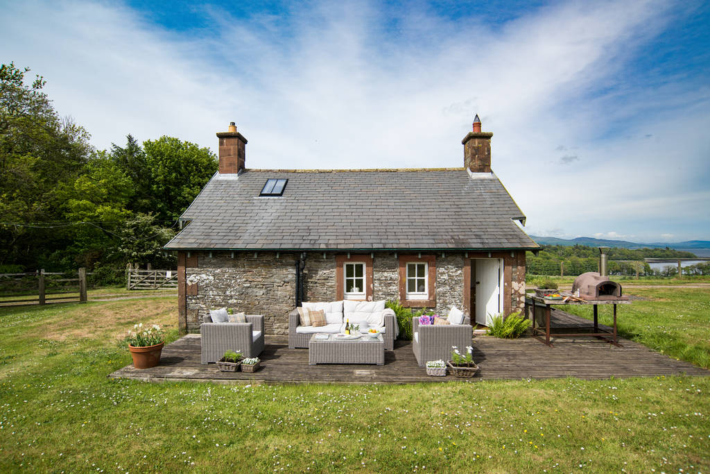 High Lodge | Bothy in Dumfries & Galloway | Canopy & Stars