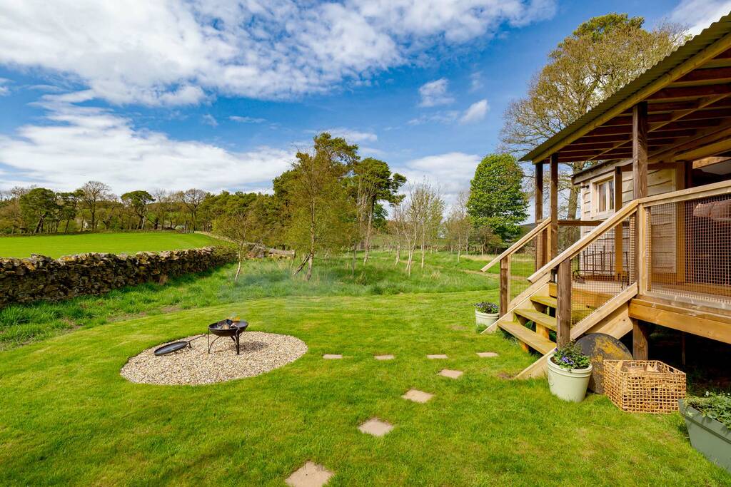 The Resting House | Shepherd's hut in Scottish Borders | Canopy & Stars