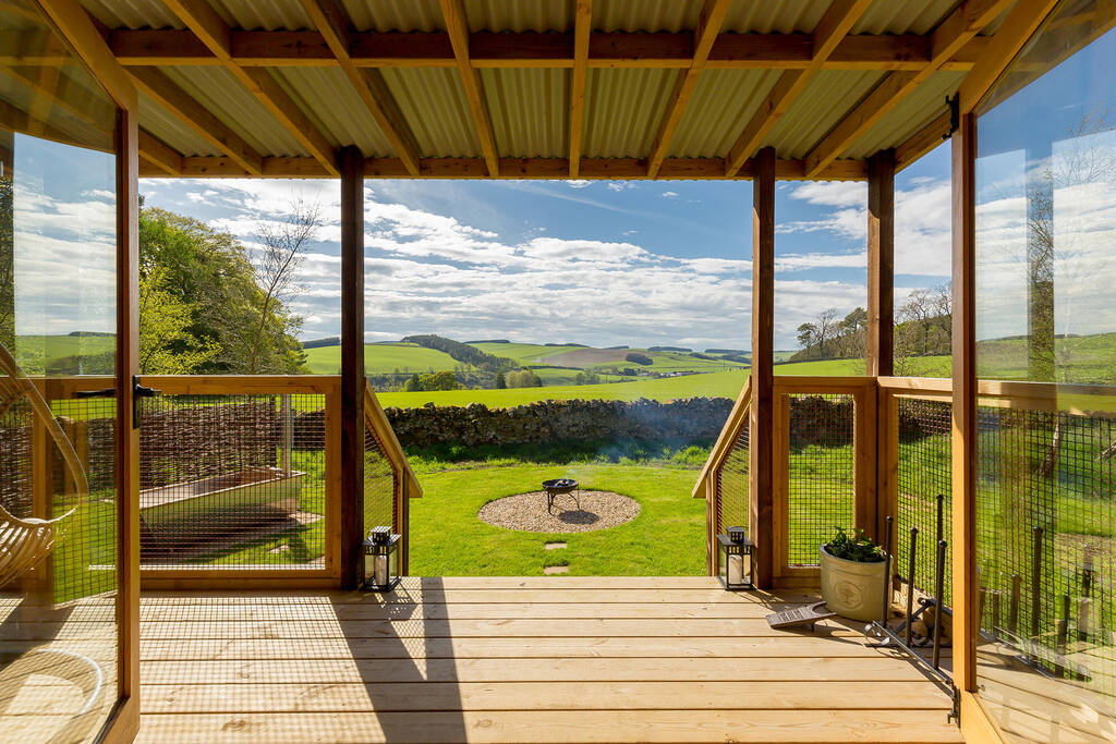 The Resting House | Shepherd's hut in Scottish Borders | Canopy & Stars