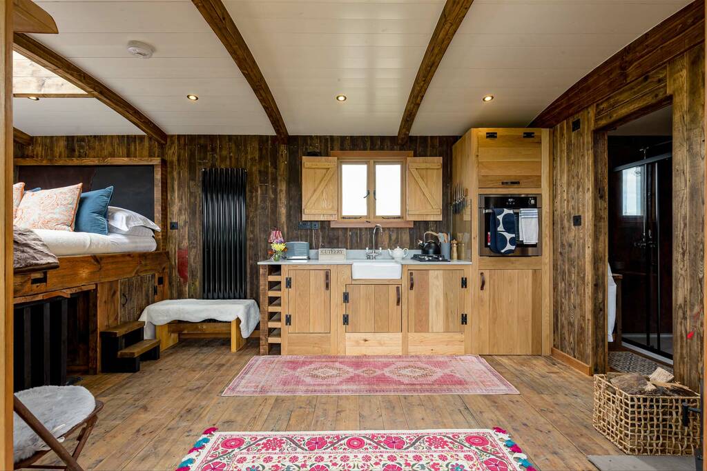 The Resting House | Shepherd's hut in Scottish Borders | Canopy & Stars