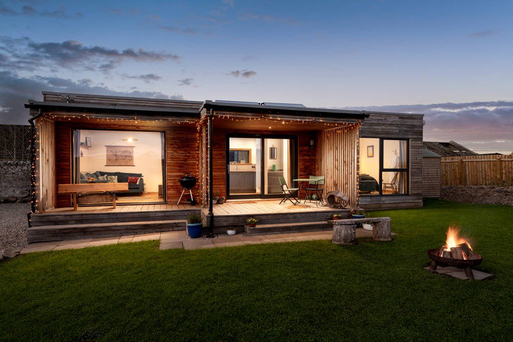 Cabin by the Castle | Cabin in Moray | Canopy & Stars