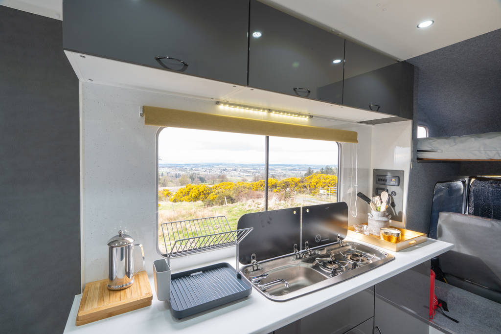 Thistle | Horsebox in Perth & Kinross | Canopy & Stars