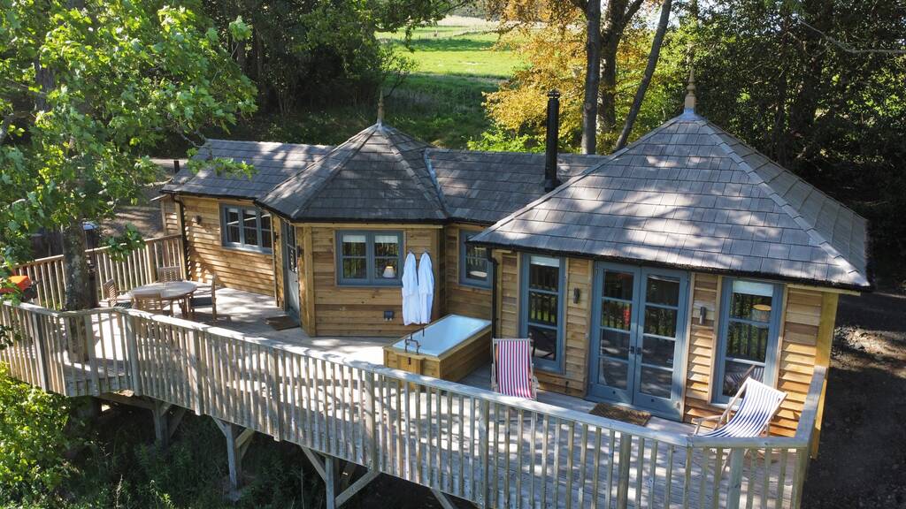 The Yair Treehouse | Treehouse in Scottish Borders | Canopy & Stars
