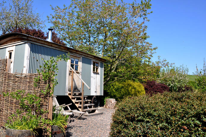 The Gardener's Hut | Shepherd's hut in Scottish Borders | Canopy & Stars