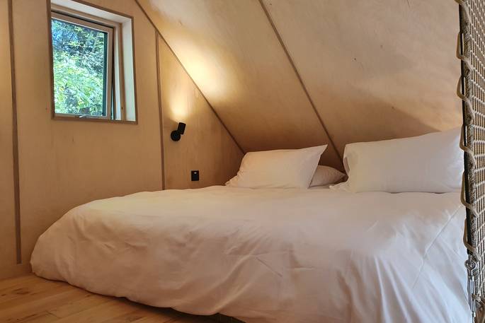 Brock | Bothy in Scotland | Canopy & Stars